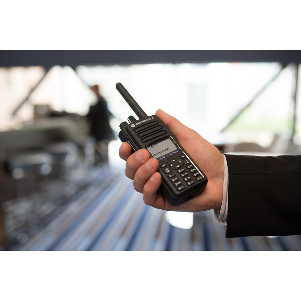 Motorola DP4801e Mototrbo Ψηφιακός Ασύρματος πομποδέκτης VHF